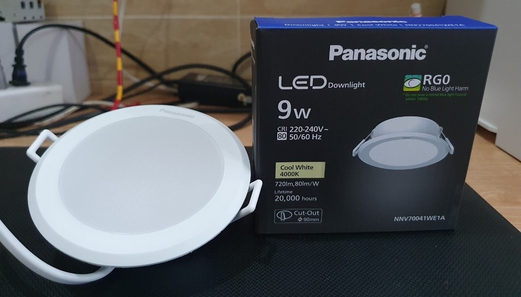 Đèn LED Downlight Panasonic 9W NNV70031WE1A